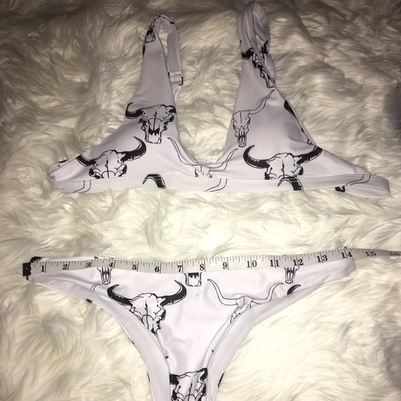 ROMWE | Swim | Romwe Plunge Bull Print High Leg Bikini Set | Poshmark